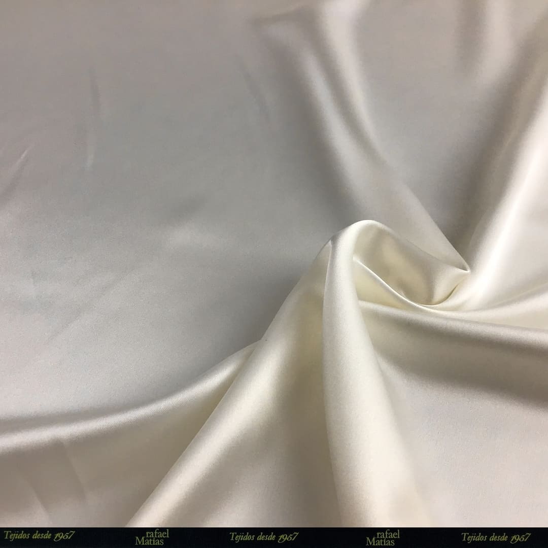 Tela Saten Sable Pepa Stretch – Telas y Moda